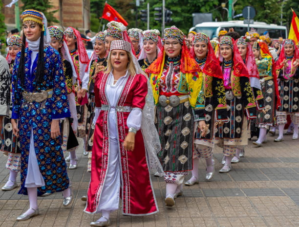 Traditional Turkish Clothing - Turkish Cultures